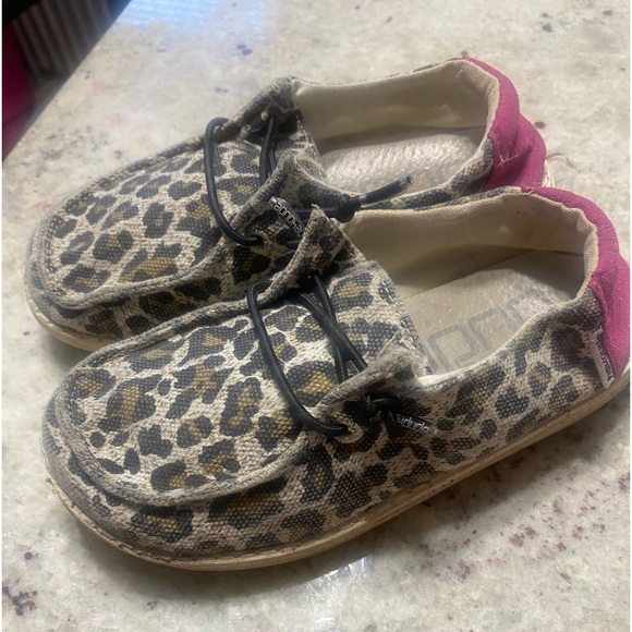 Hey Dude | Shoes | Toddler Girls Hey Dude Cheetah Print Slip On ...